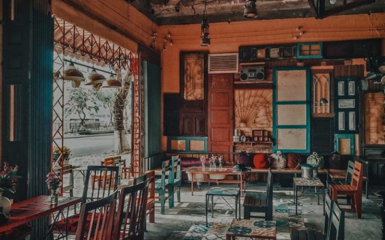 Top 9 beautiful and highly profitable small cafe models in 2024