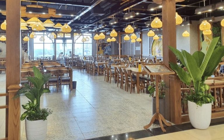 30 Impressive and Unique Restaurant Design Ideas