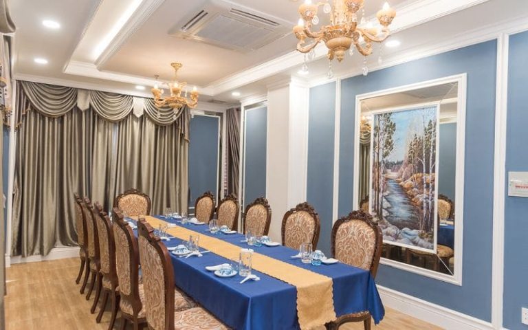 A Comprehensive Guide to Impressive and Eye-catching Restaurant ...